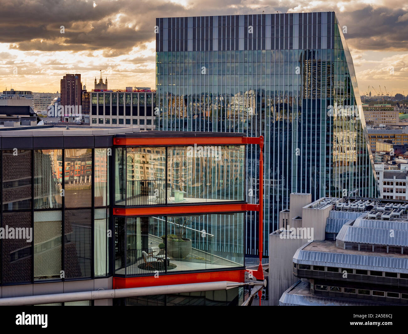 NEO Bankside apartments adjacent to Tate Modern, London, UK Stock Photo ...