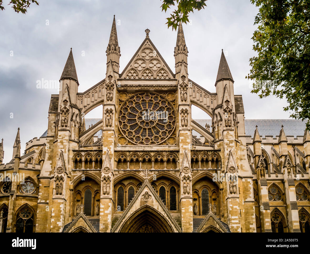 Rose window westminster abbey hi-res stock photography and images - Alamy