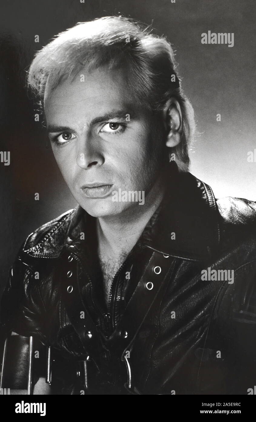 Gary numan 80's hi-res stock photography and images - Alamy
