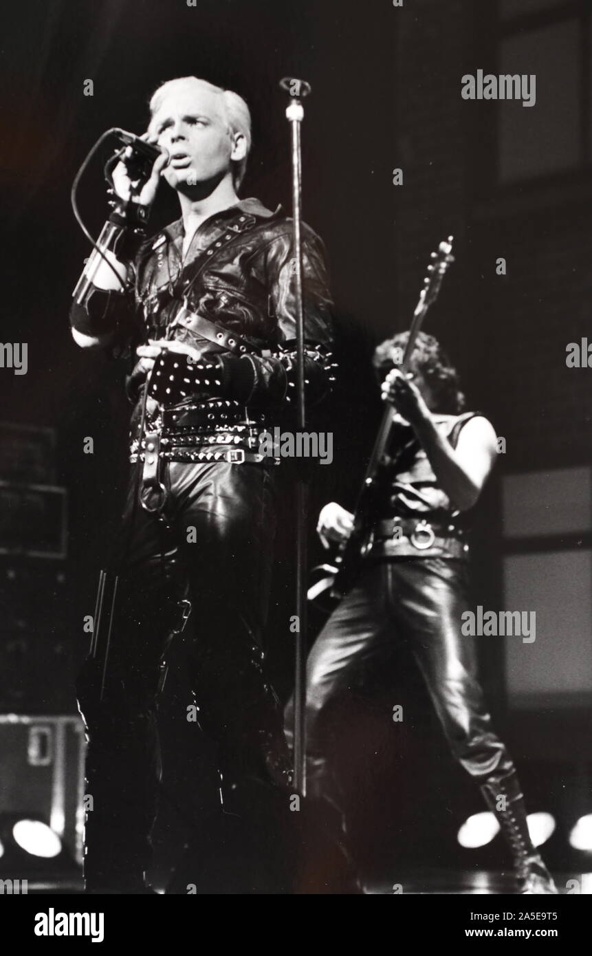 Gary numan 80's hi-res stock photography and images - Alamy