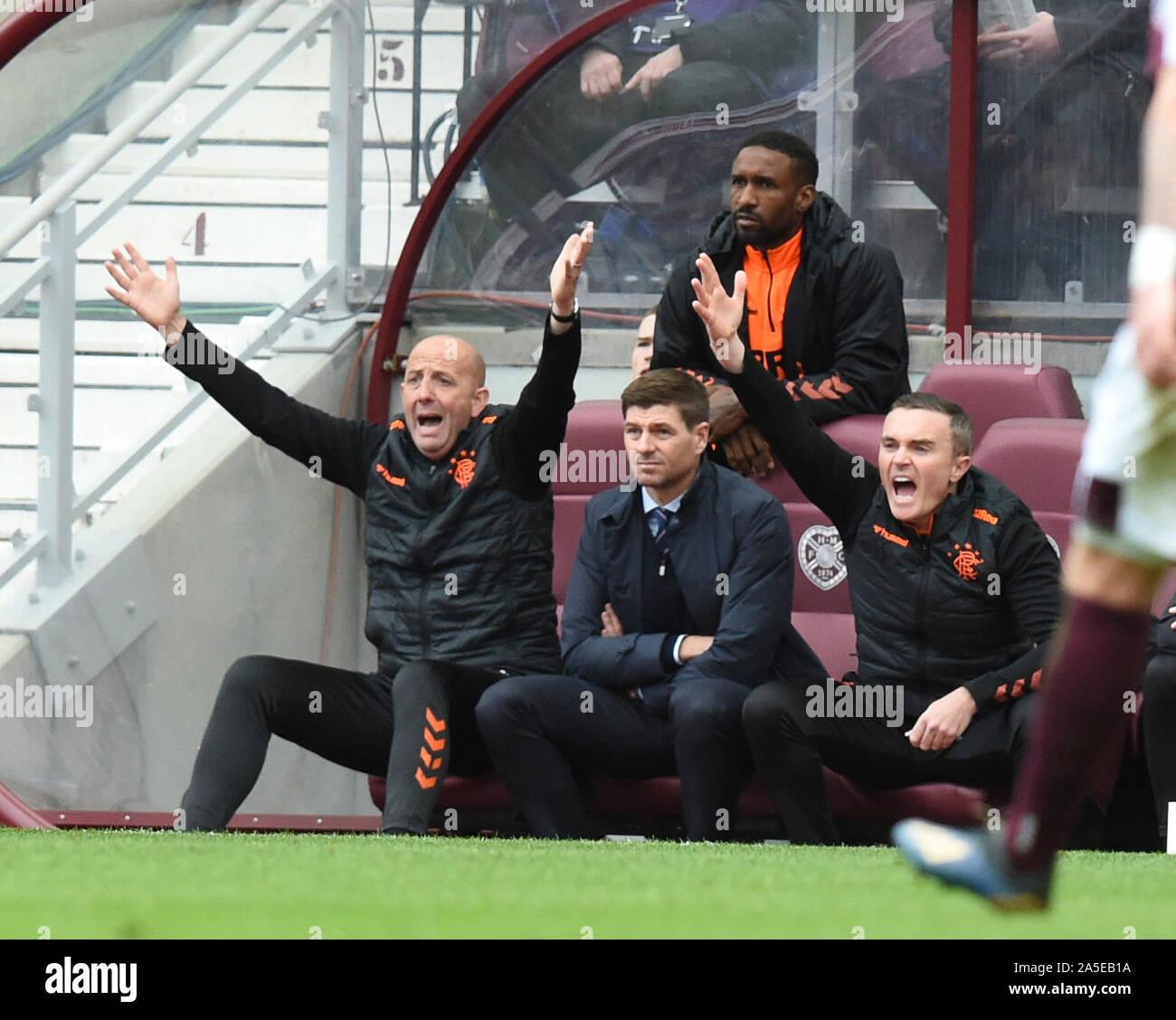 Bench manager hi-res stock photography and images - Alamy