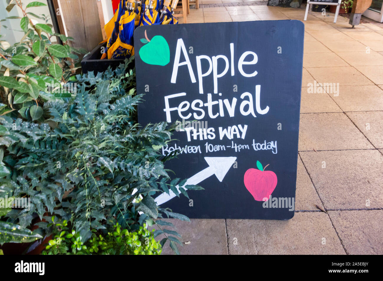 Season apple sign hi-res stock photography and images - Alamy