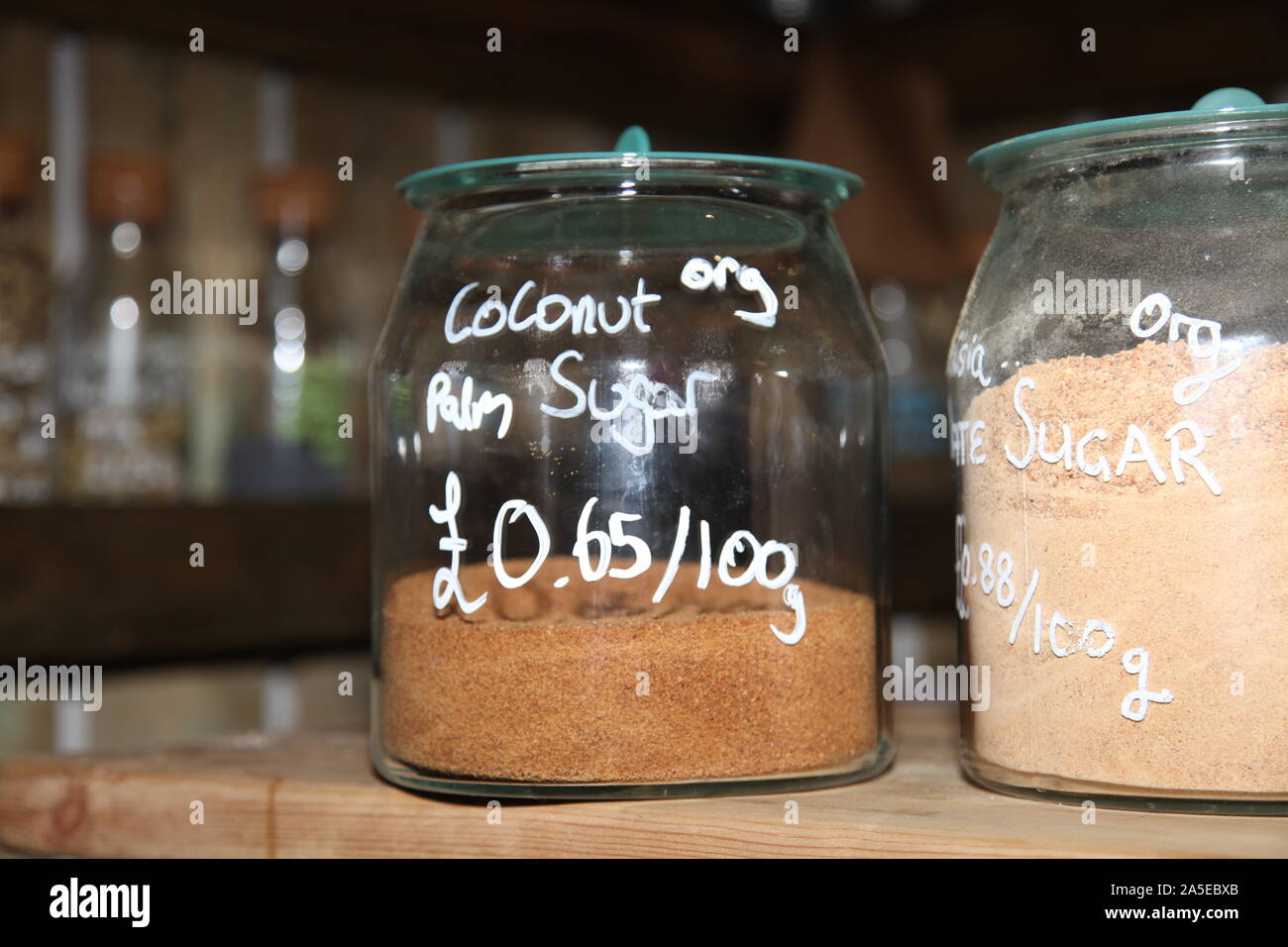 No food in cupboard hi-res stock photography and images - Alamy