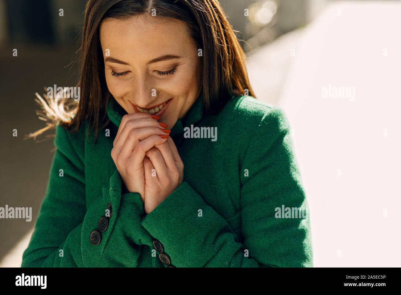 Shy glance hi-res stock photography and images - Alamy