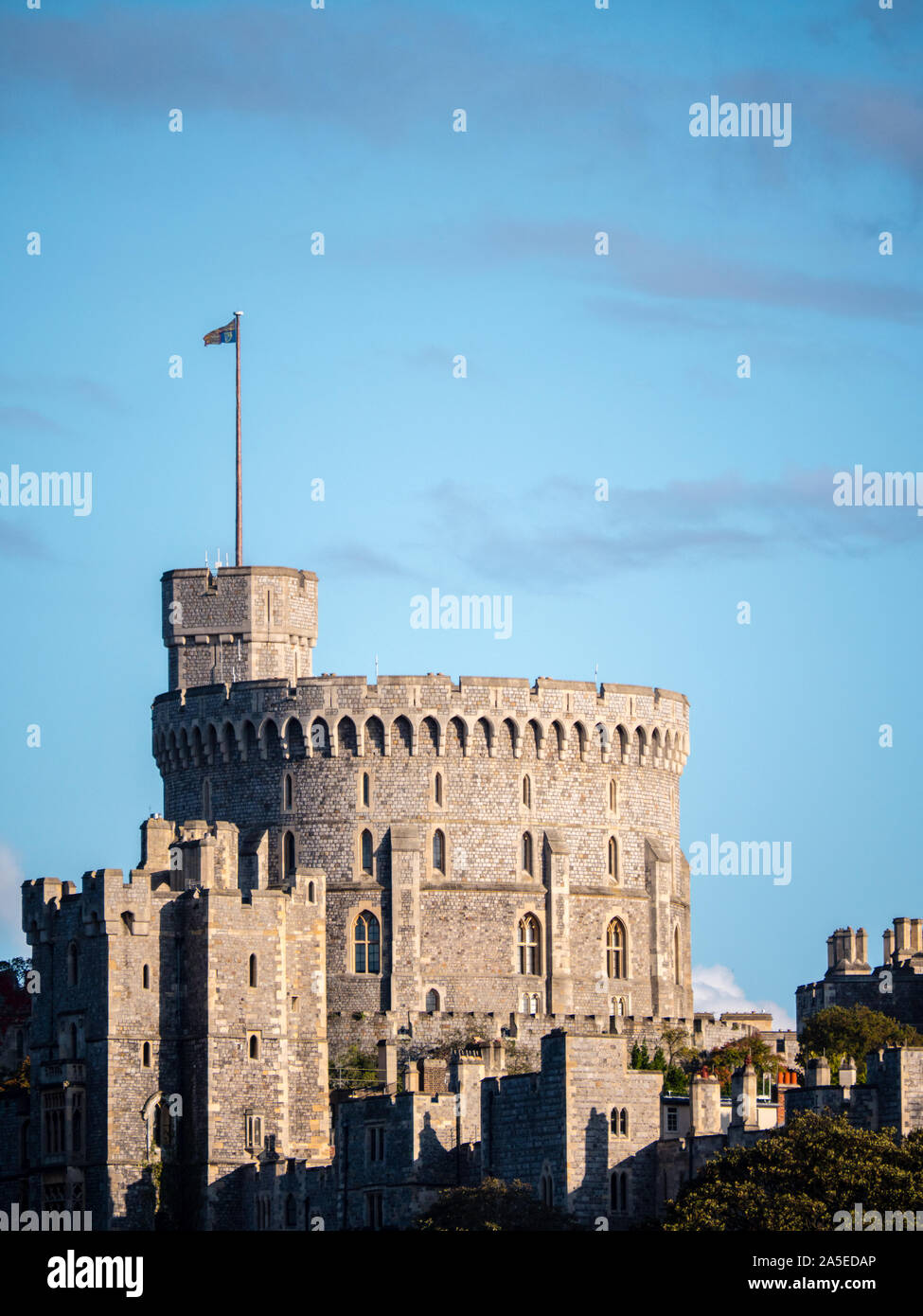Keep of castle hi-res stock photography and images - Alamy