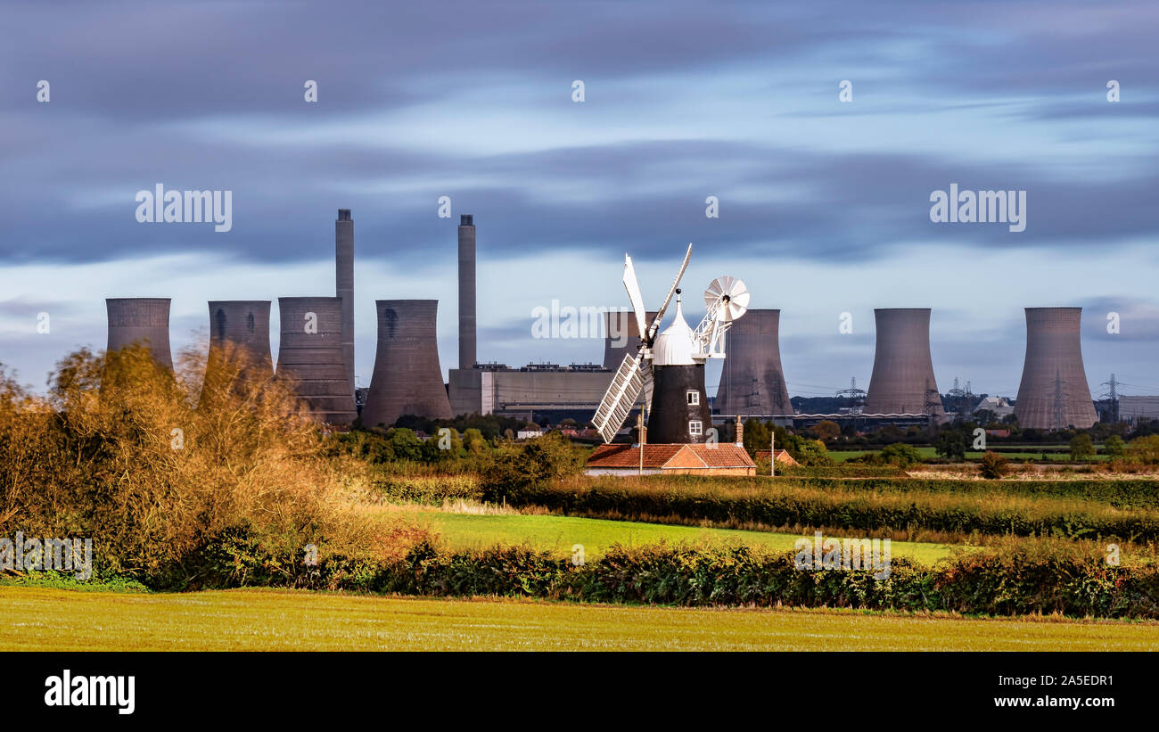 West burton power station hi-res stock photography and images - Alamy
