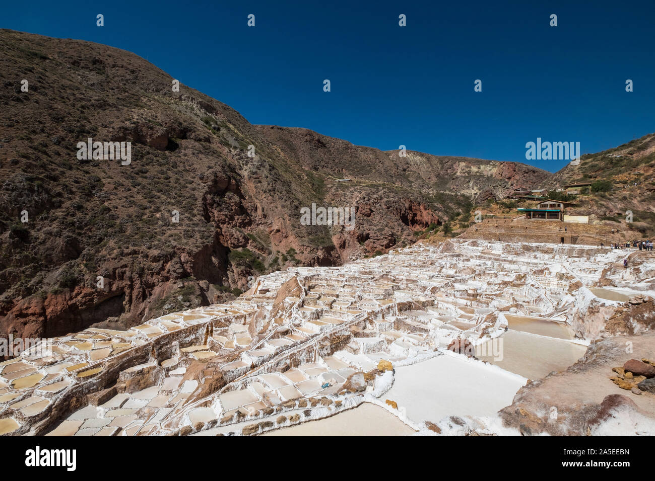 Perù, salt marshes of Maras Stock Photo - Alamy