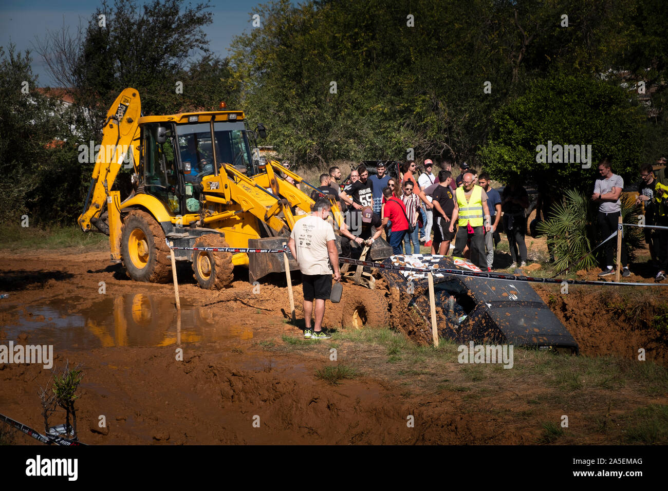 Excavator stuck hi-res stock photography and images - Alamy