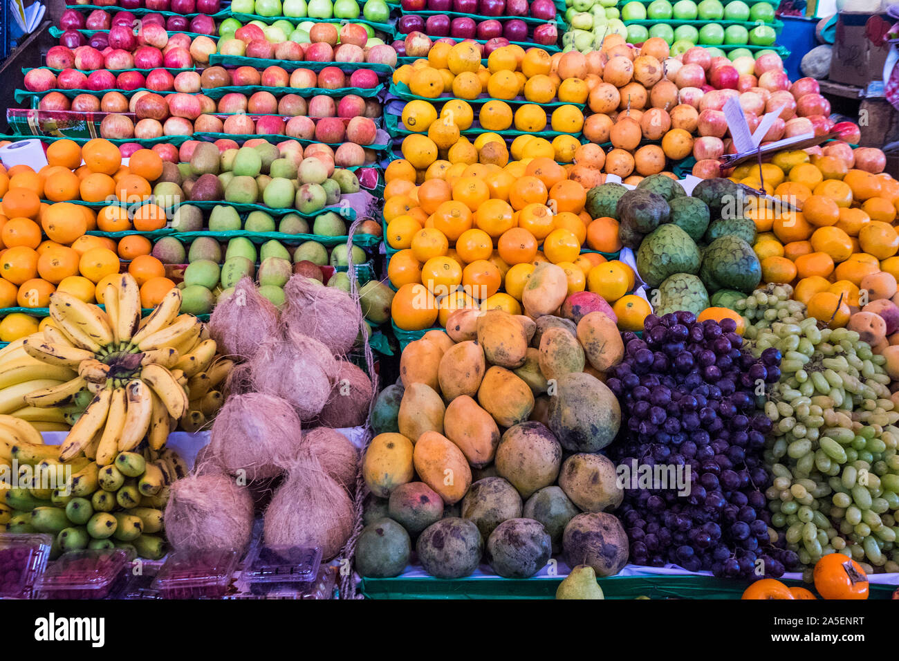 Perù, Arequipa, local market Stock Photo - Alamy