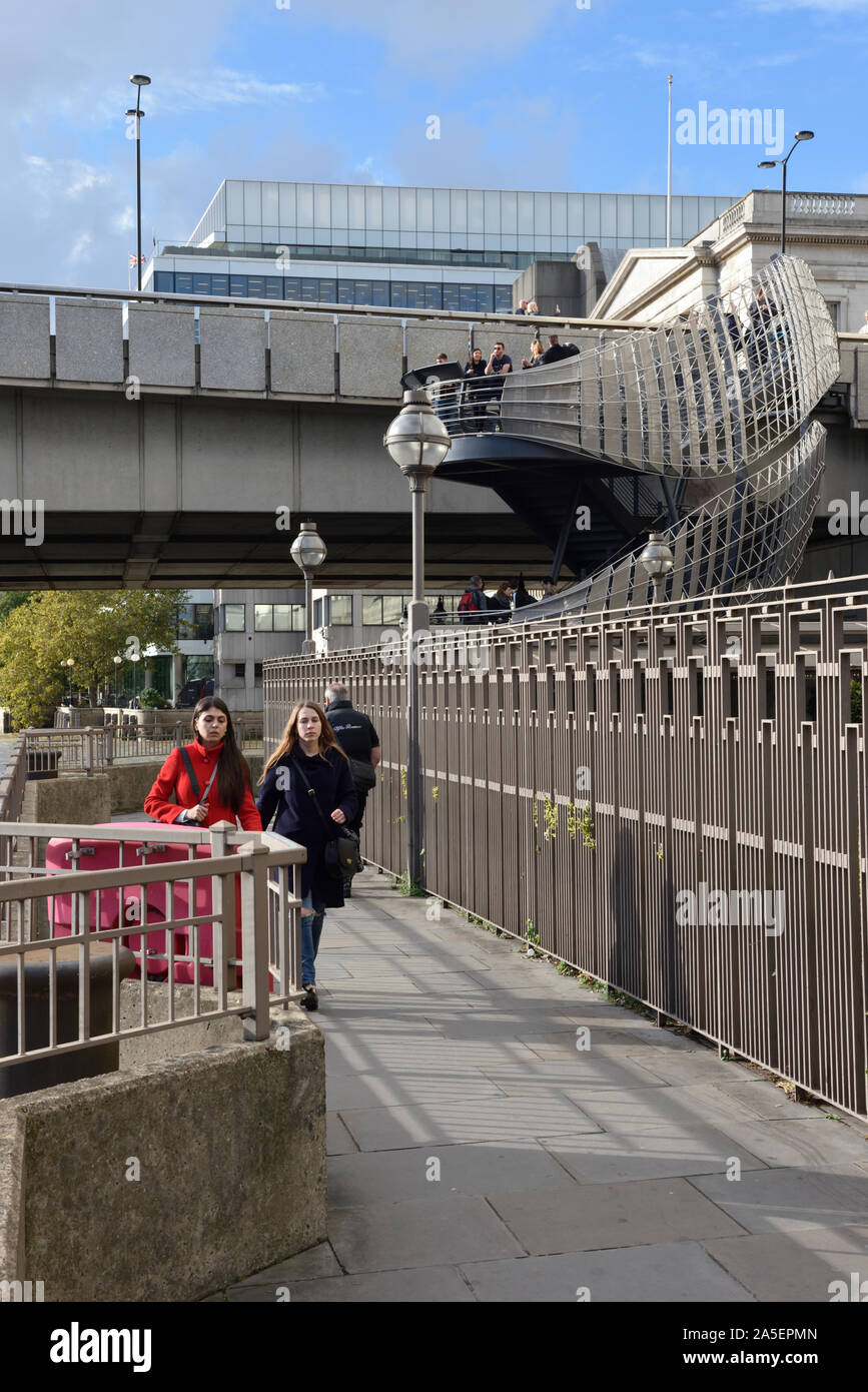 Thames Path, Hanseatic Walk, City of London England UK Stock Photo - Alamy