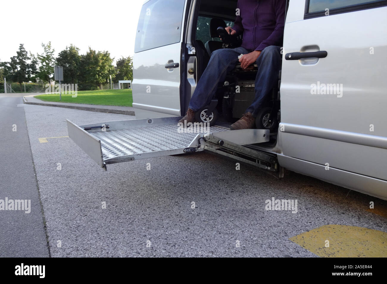 Minivans Para Discapacitados Minivan Wheelchair Accessible Vehicle