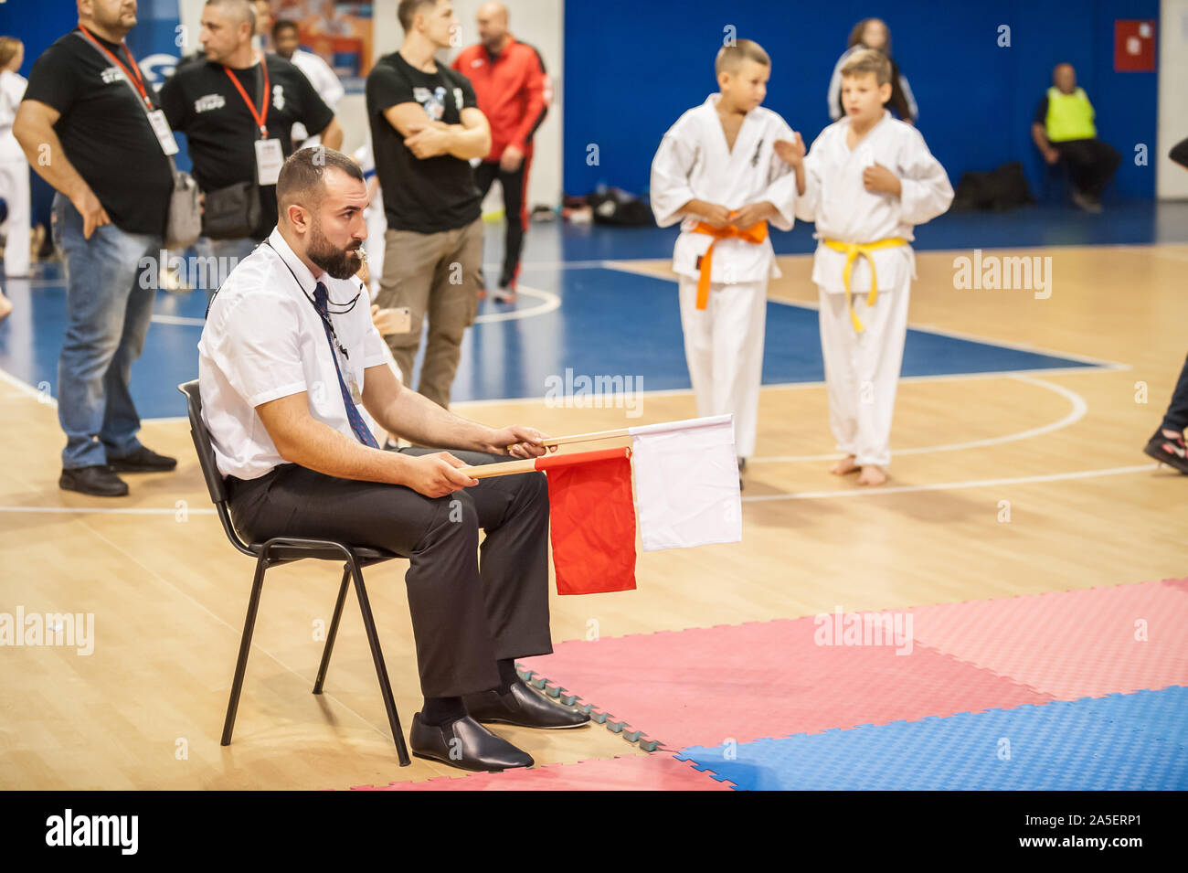 Karate referee hi-res stock photography and images - Alamy