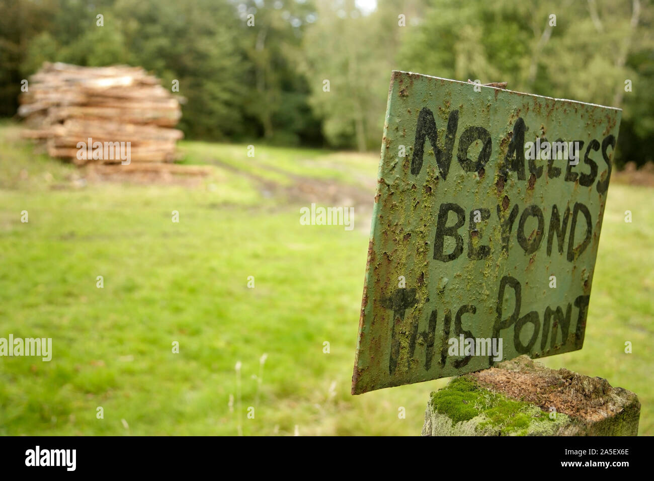 No entry beyond this point sign hi-res stock photography and images - Alamy