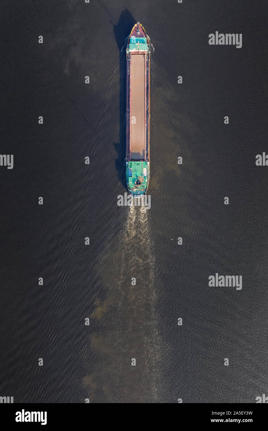 Bulk carrier aerial hi-res stock photography and images - Alamy