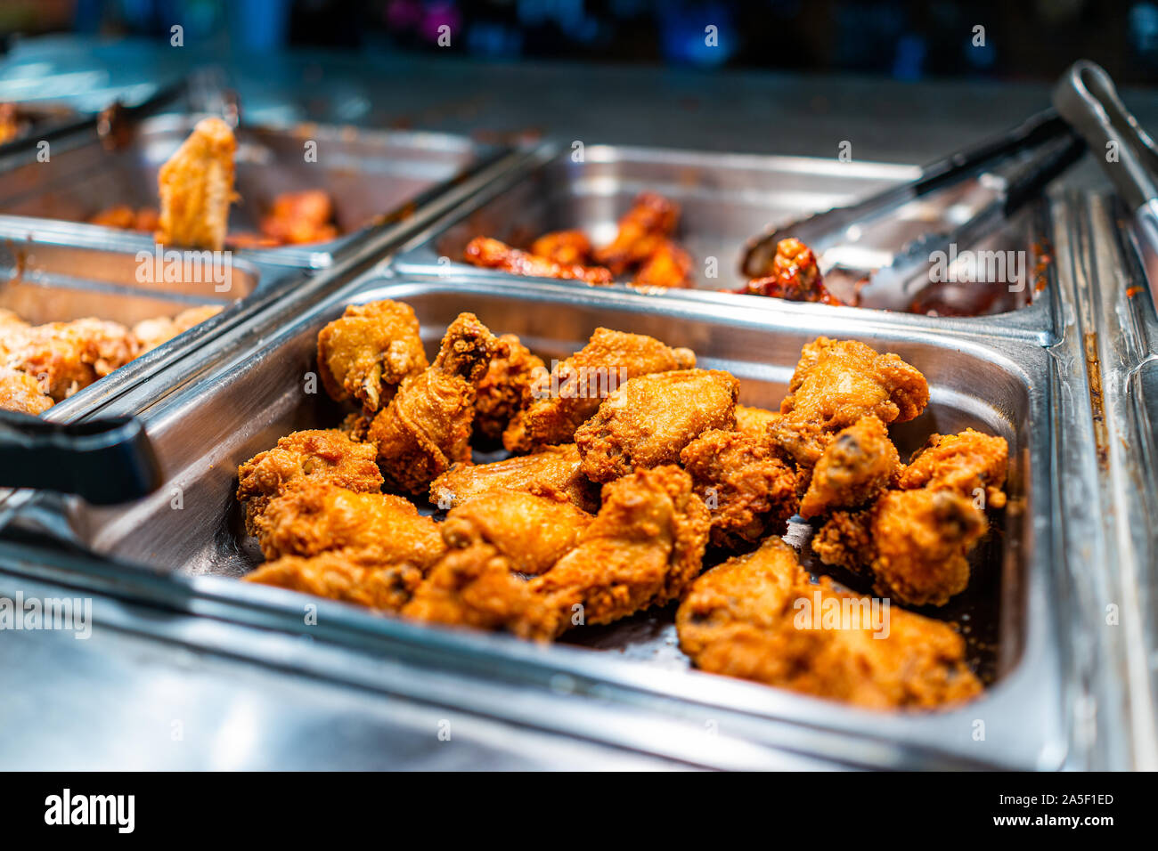 School cafeteria line hi-res stock photography and images - Alamy