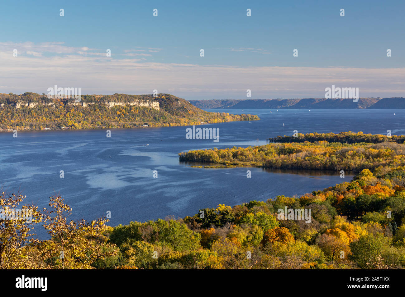 Mississippi River Scenic Autumn Landscape Stock Photo - Alamy