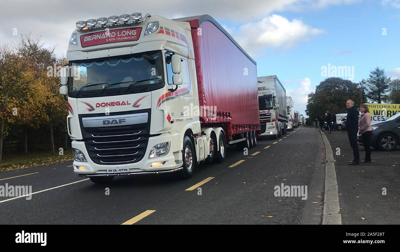 Freight trucks border hi-res stock photography and images - Alamy