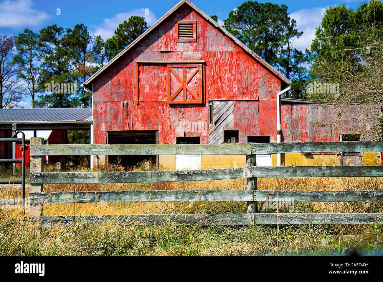 Old Texas Barn Fence Old Texas Barn Hi Res Stock Photography And