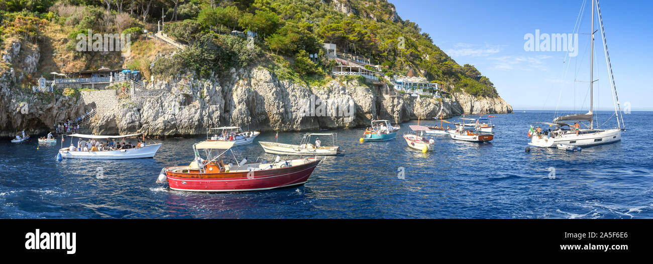Blue grotto of capri hi-res stock photography and images - Alamy