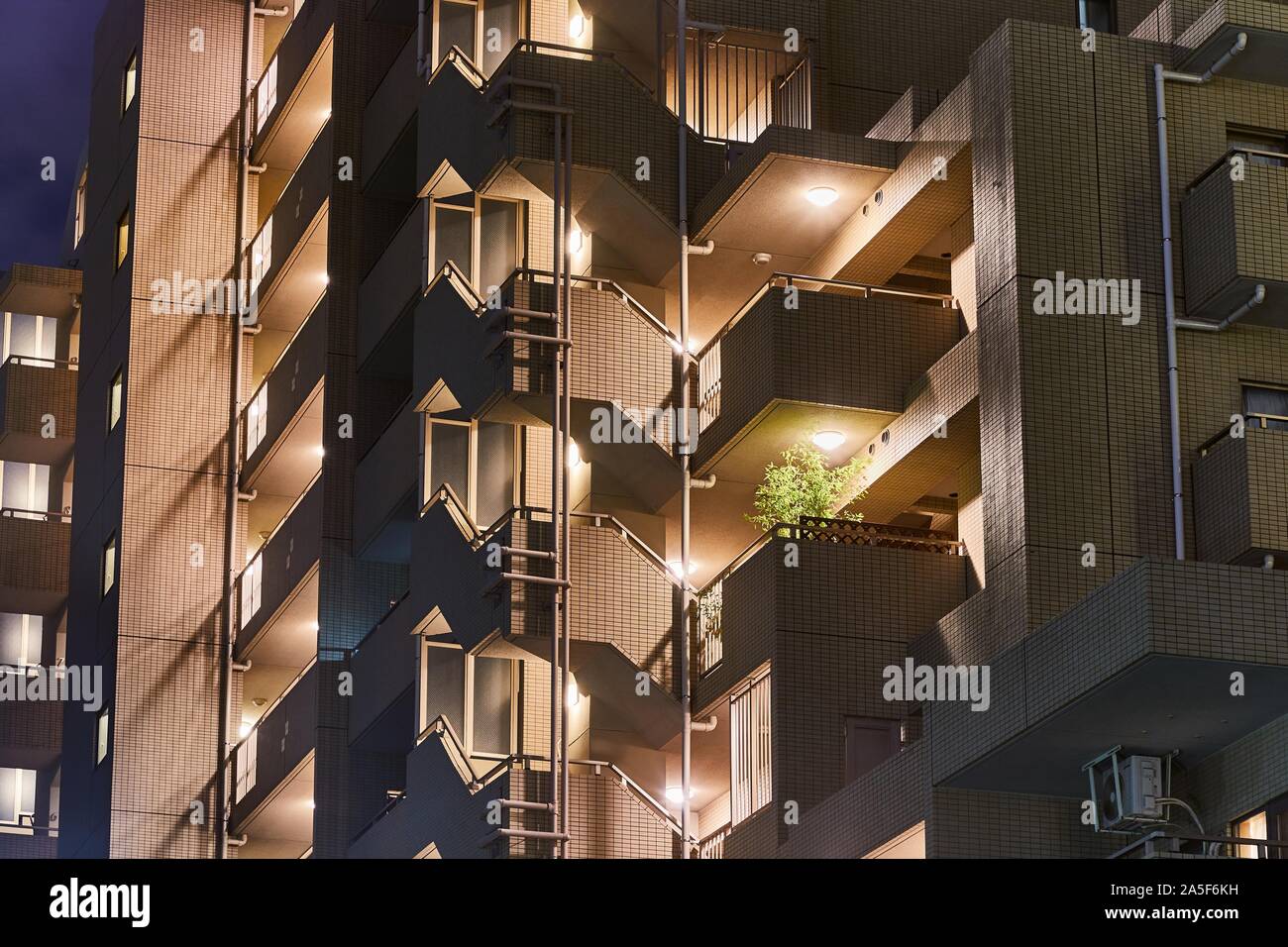 Japanese flats hi-res stock photography and images - Alamy