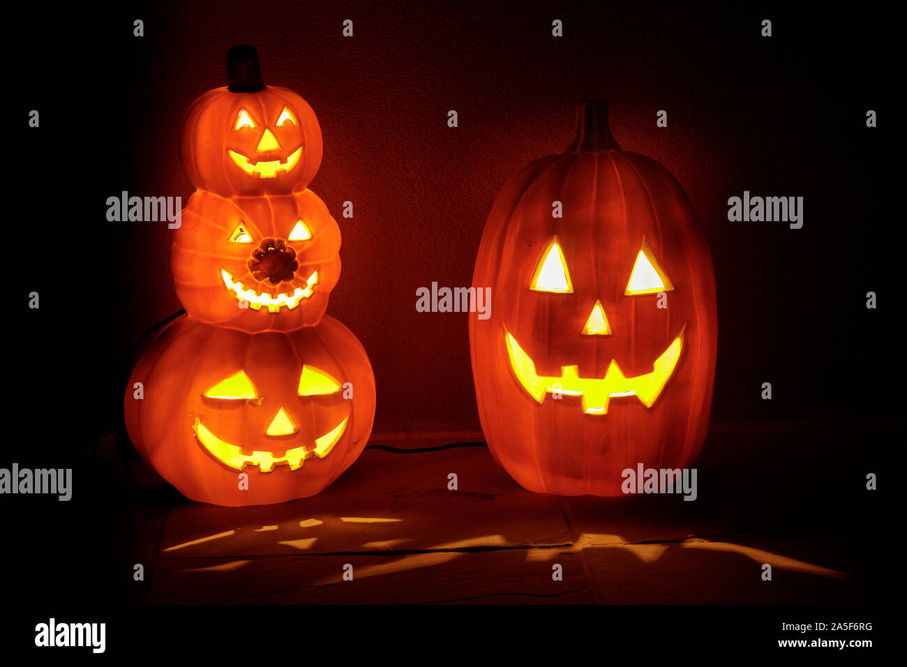 Glowing pumpkins hi-res stock photography and images - Alamy