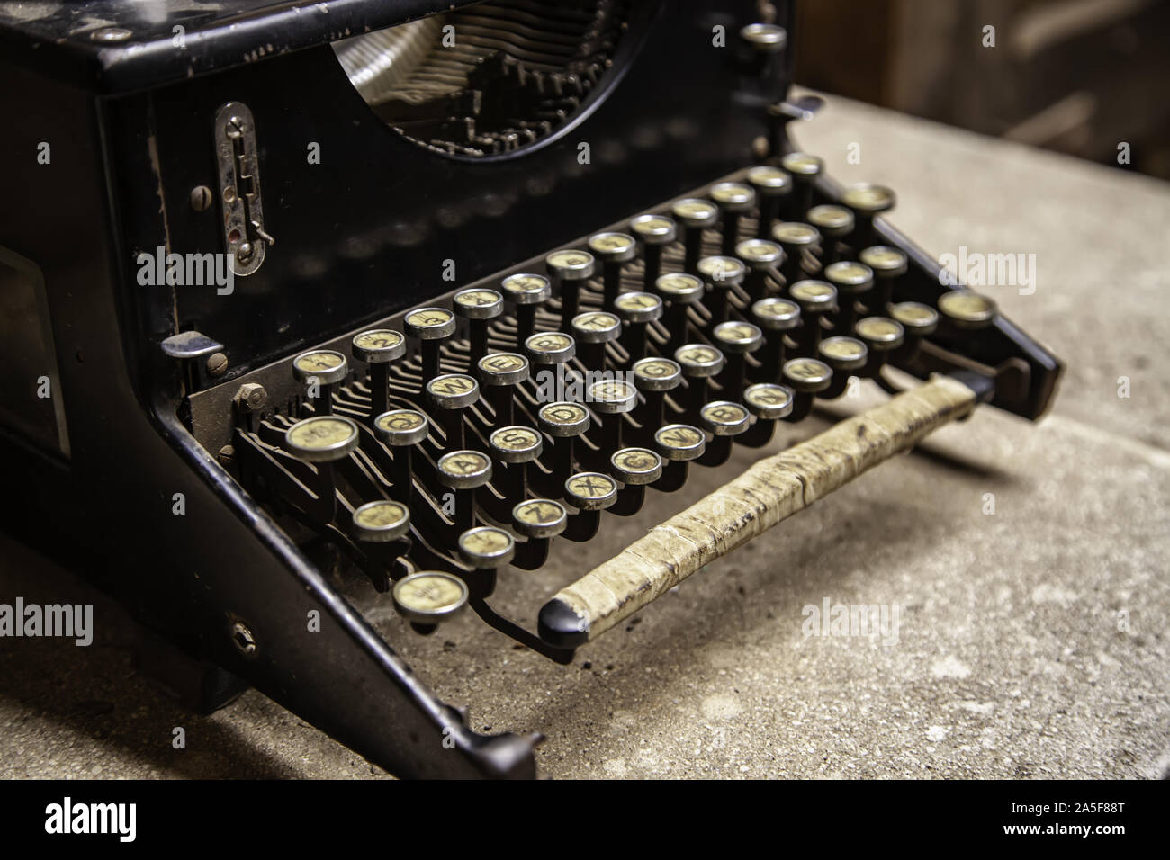 Old typewriter, detail of old writing instrument, keys Stock Photo - Alamy