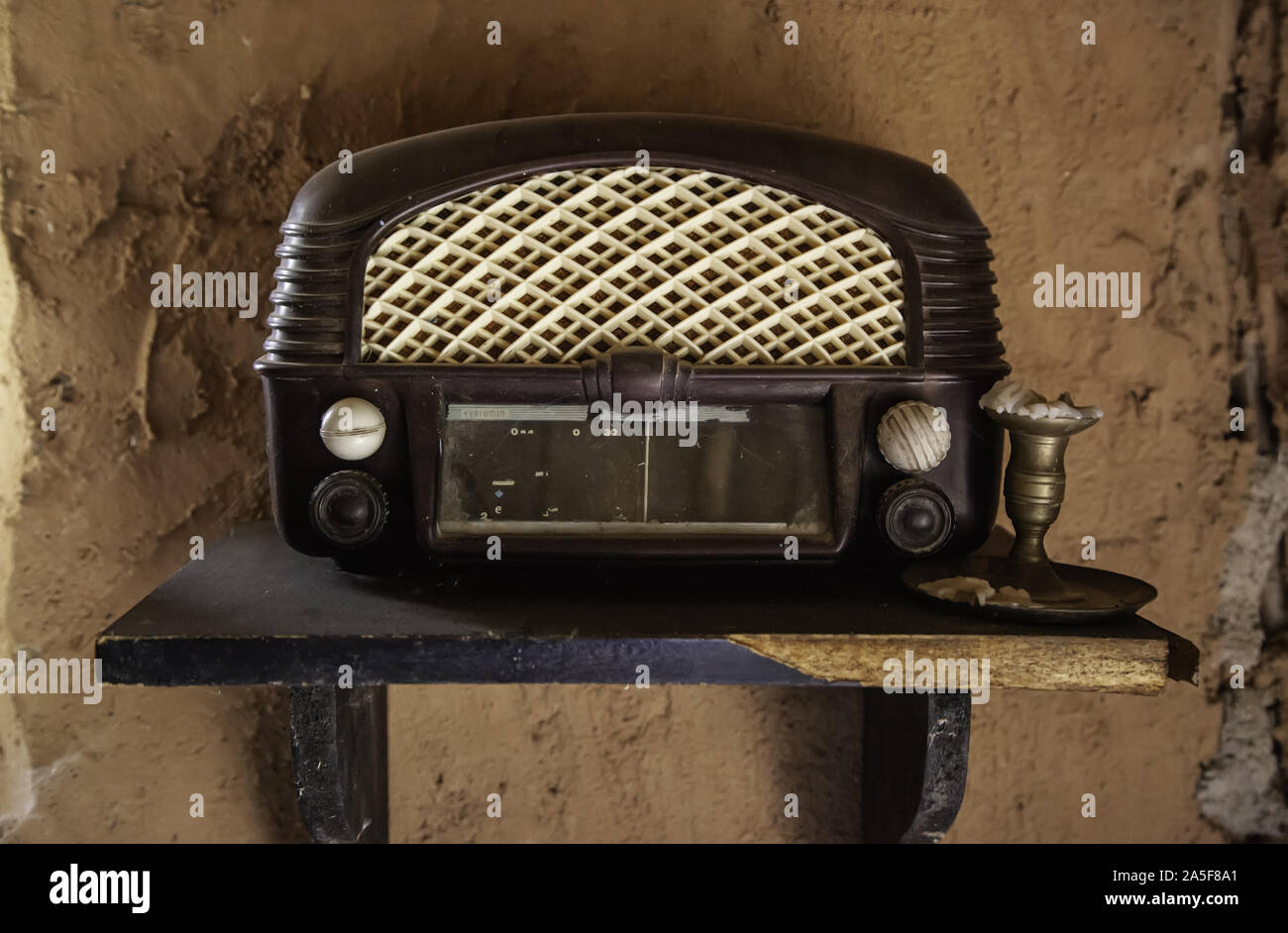 Old radio, detail of old communication Stock Photo - Alamy