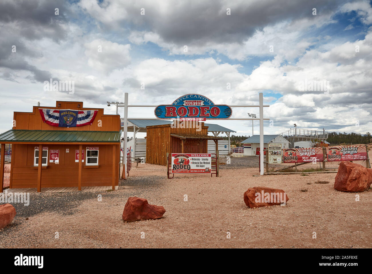 Rodeo arena hi-res stock photography and images - Alamy
