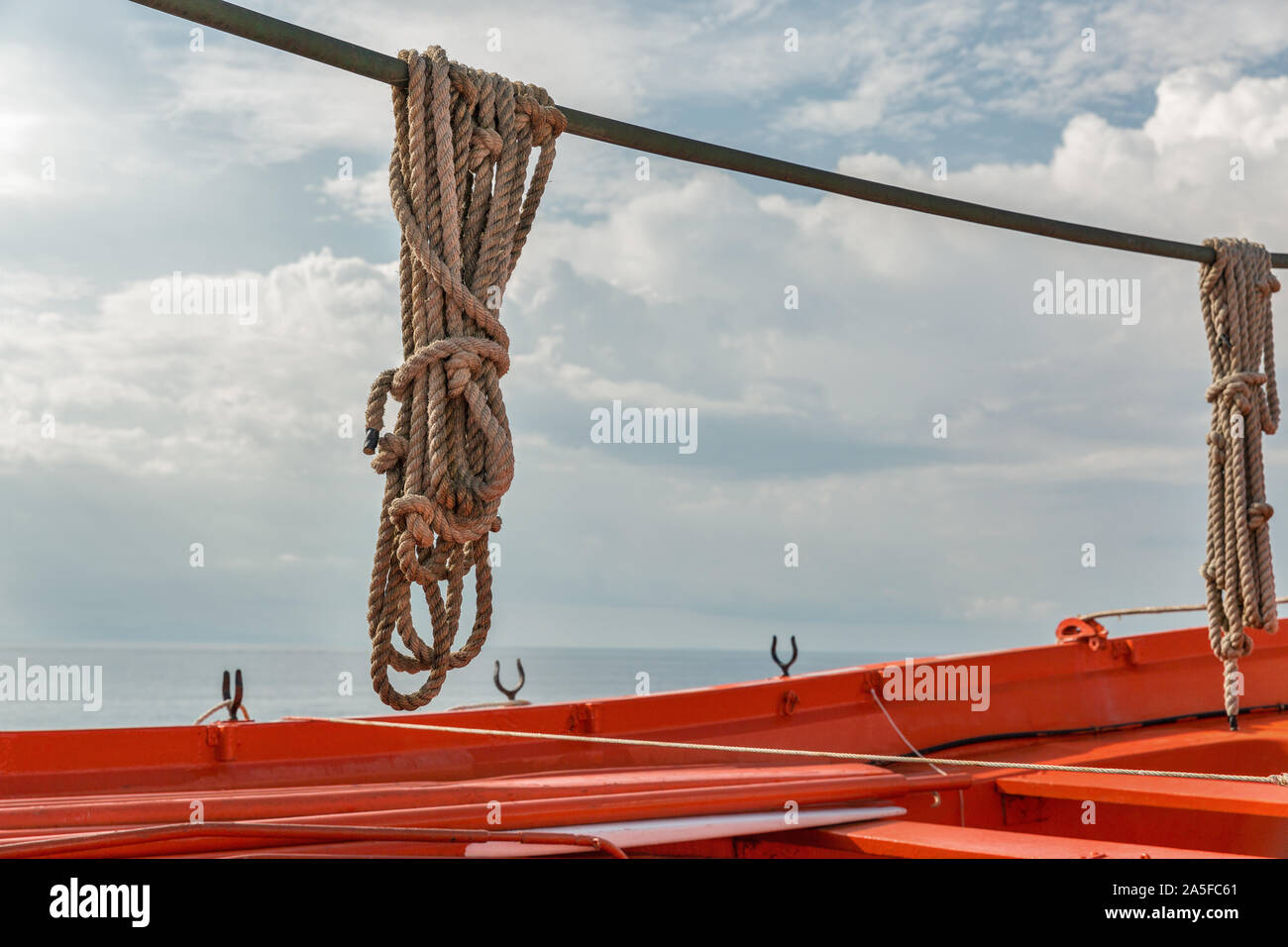 Suspended deck hi-res stock photography and images - Alamy