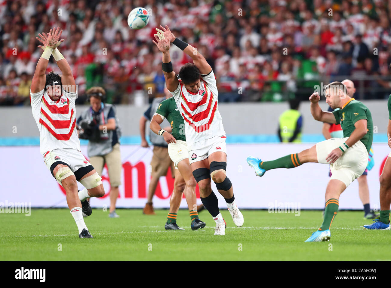 Tokyo, Japan. 20th Oct, 2019. (L-R) Pieter Labuschagne, Kazuki Himeno ...