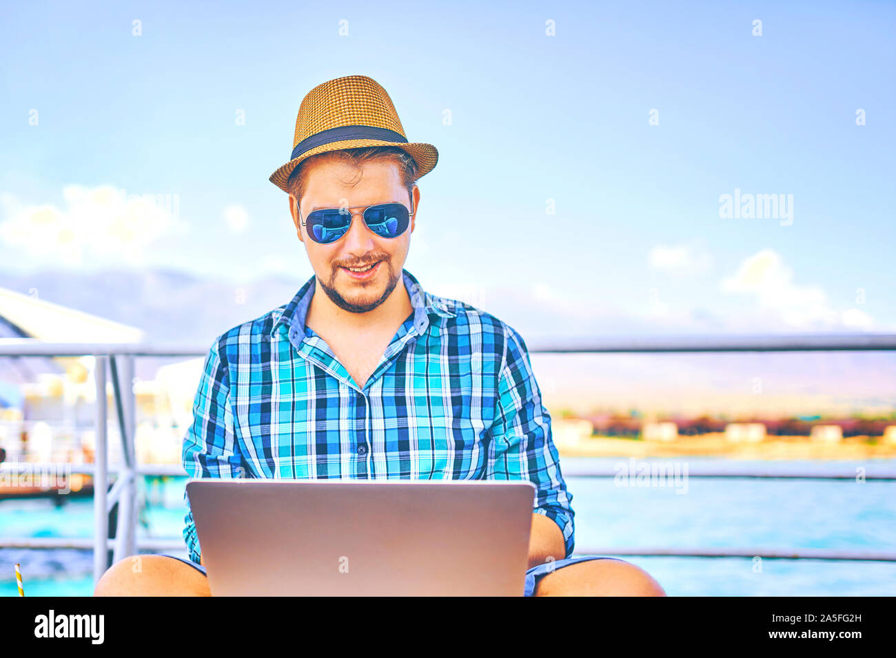 Businessman working success beach vacation hi-res stock photography and ...