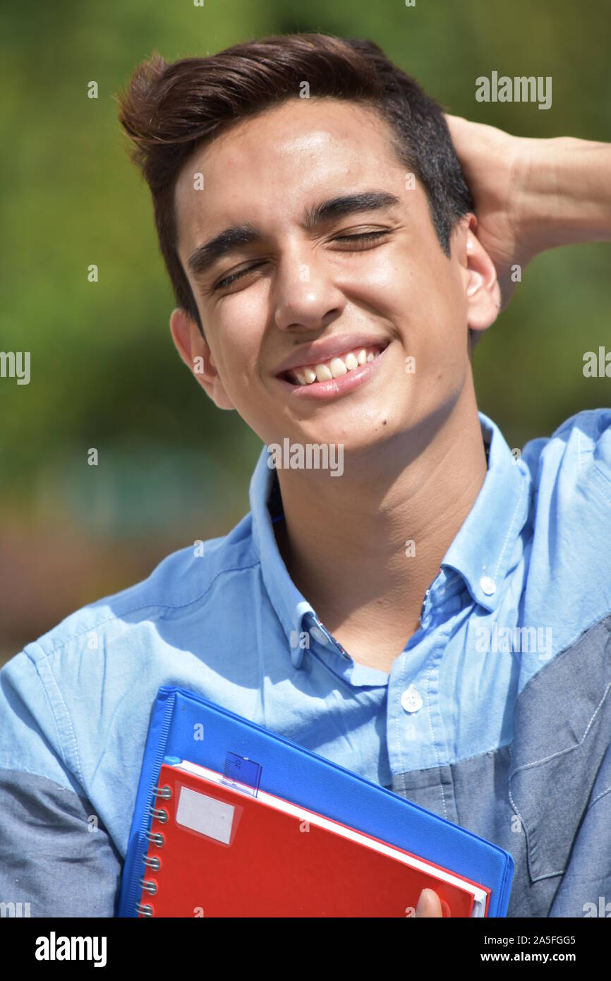Latino student hi-res stock photography and images - Alamy