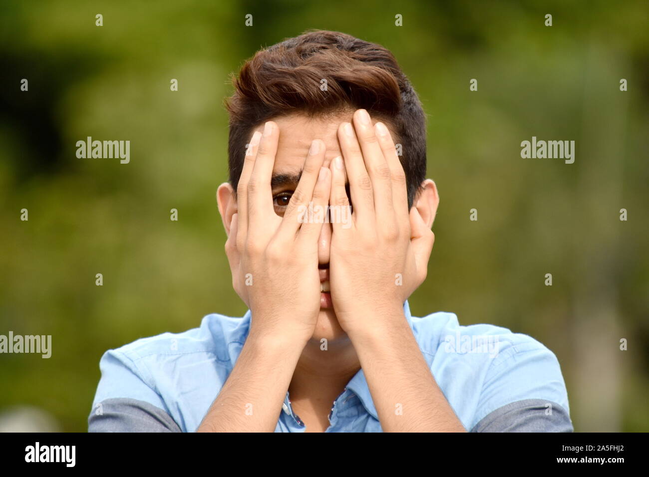 Ashamed hi-res stock photography and images - Alamy