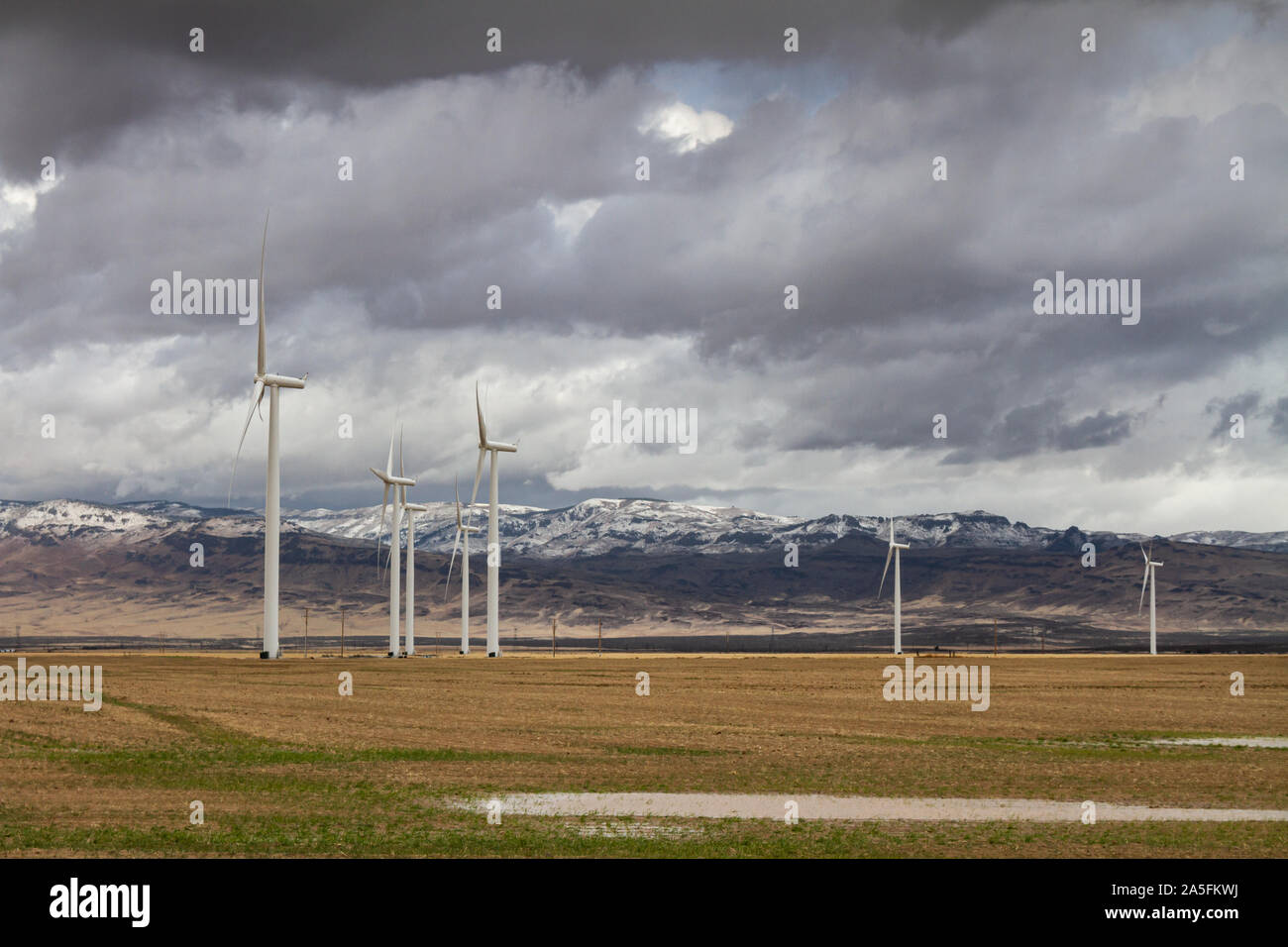 Green energy production remote hi-res stock photography and images - Alamy