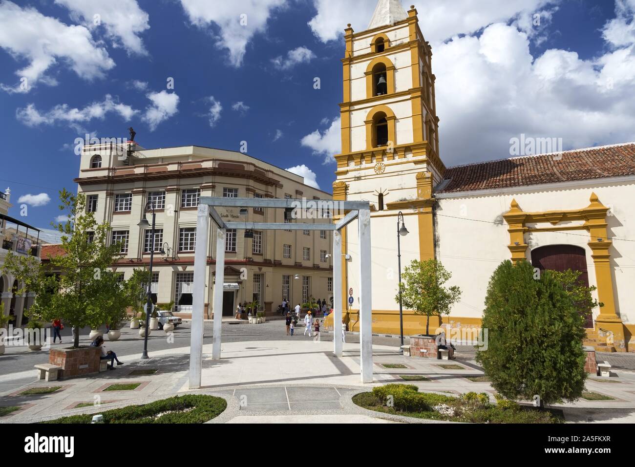 Tourists and Local Cuban People Walking on Plaza De Los Trabajadores ...