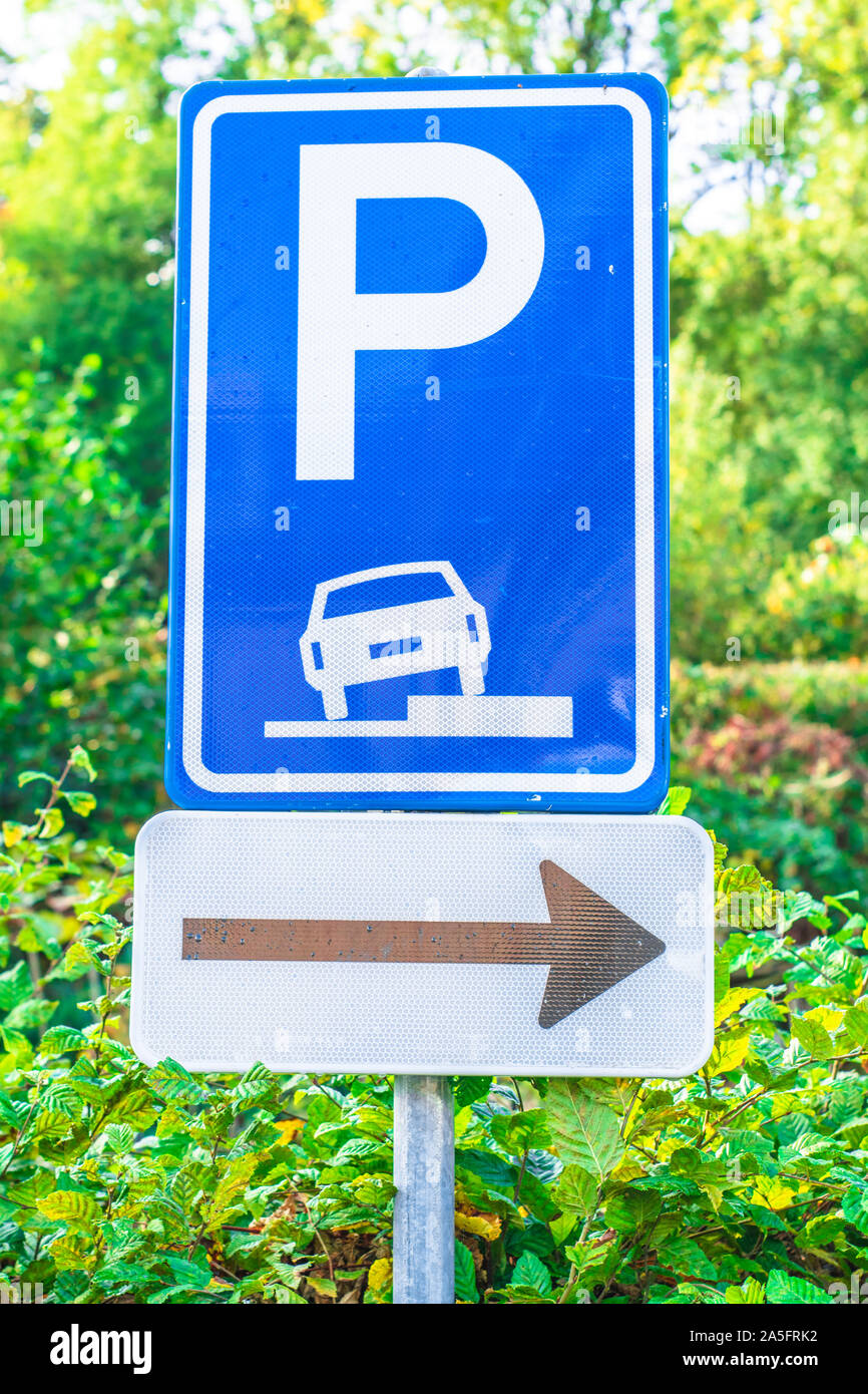 Curb plate hi-res stock photography and images - Alamy