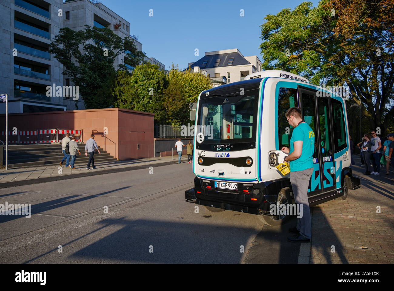 Autonomous worker hi-res stock photography and images - Alamy