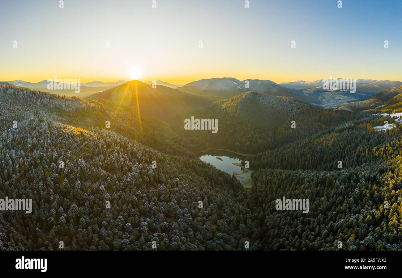 big lake in the middle of mountains during autumn Stock Photo - Alamy