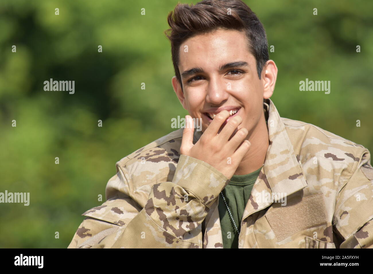 Handsome soldiers hi-res stock photography and images - Alamy