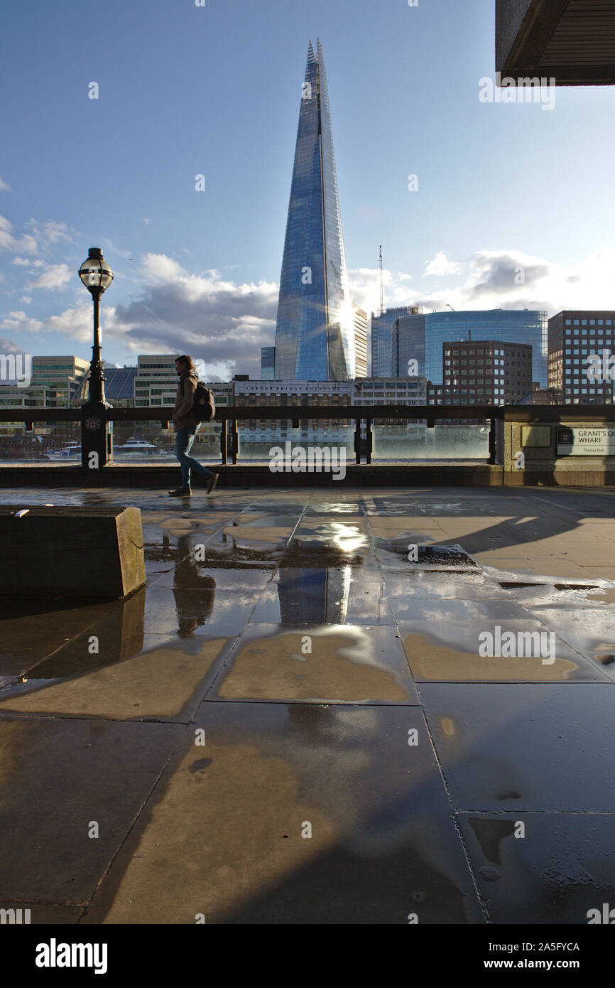 view of the shard from across the river Stock Photo - Alamy