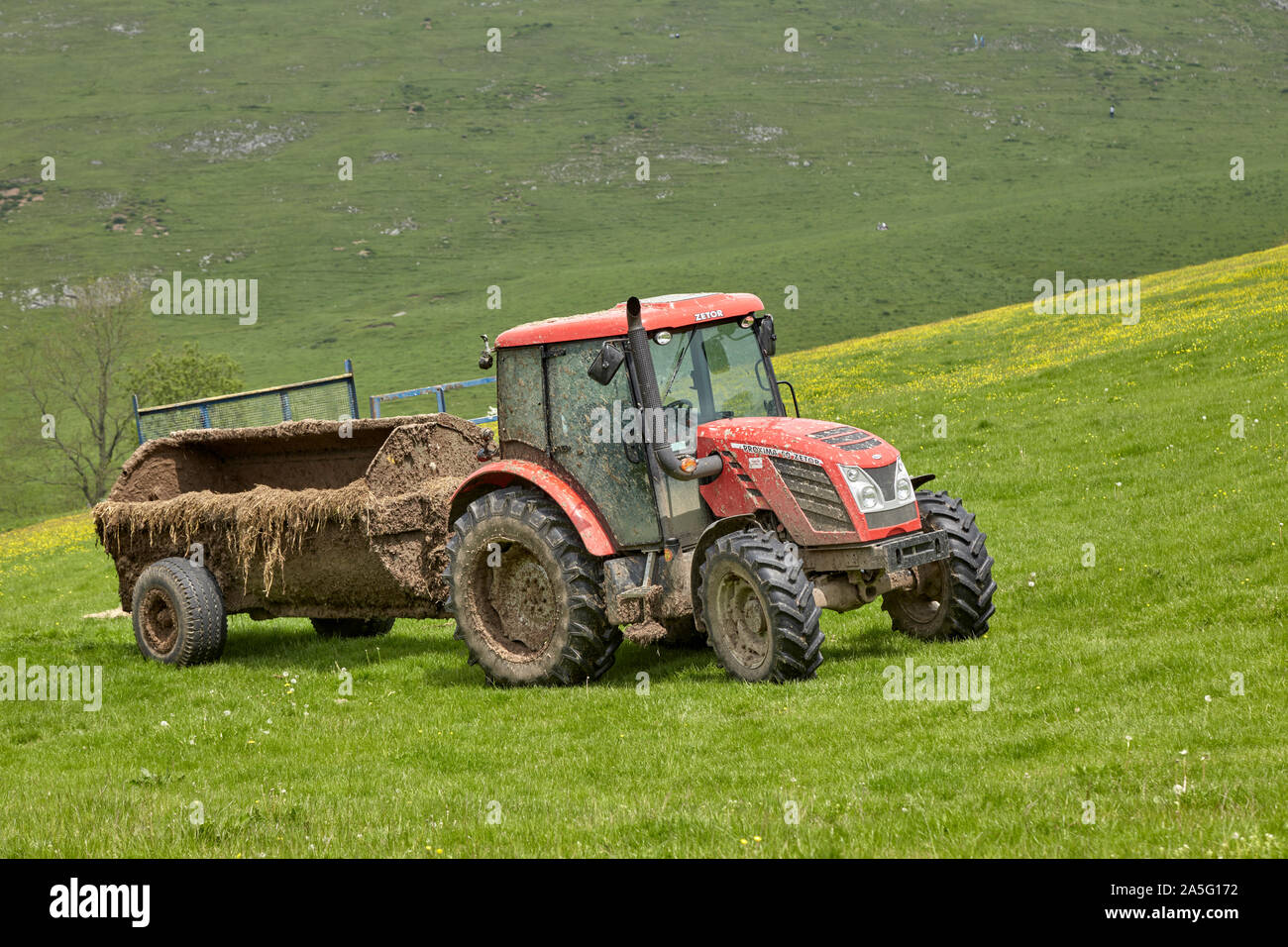 Tractor in Derbyshire Countryside, England, UK Stock Photo - Alamy
