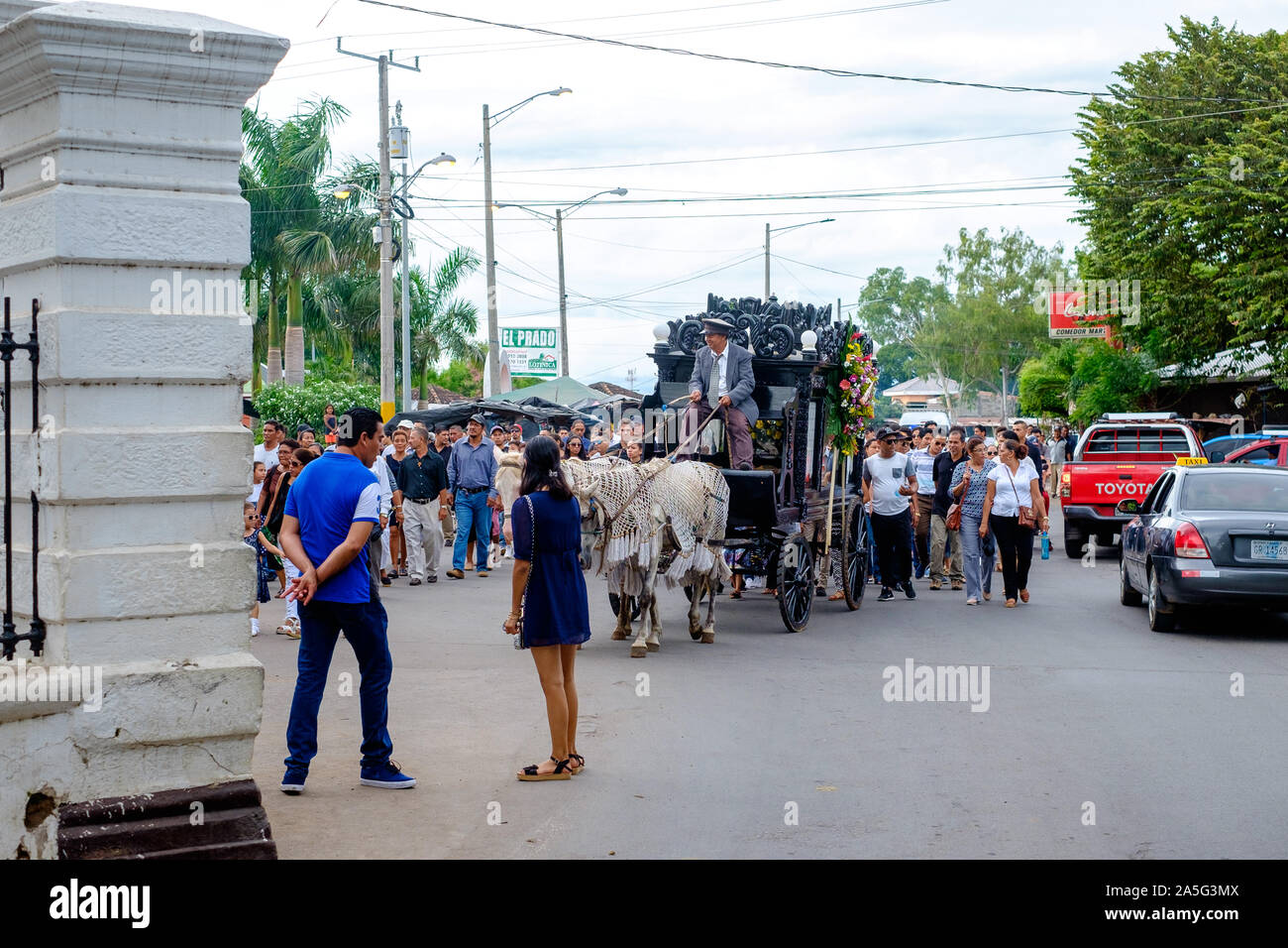 Funeral street hi-res stock photography and images - Alamy