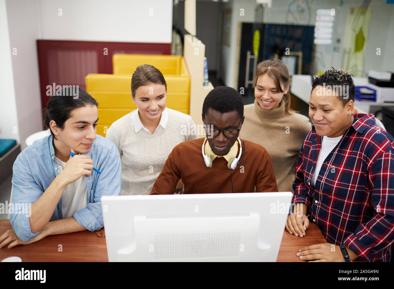 Adult laptop school office hi-res stock photography and images - Alamy