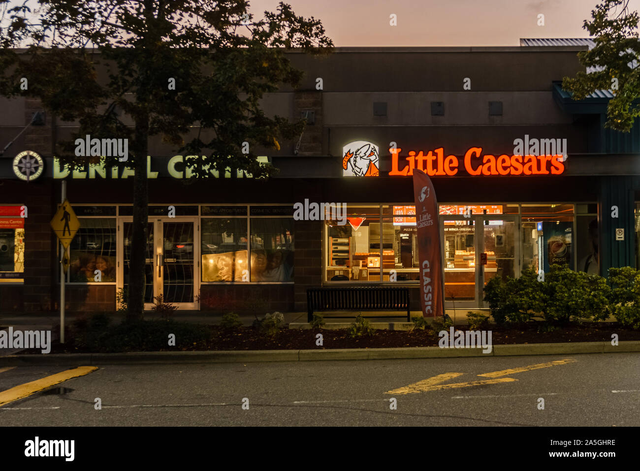 Little caesars pizza hi-res stock photography and images - Alamy
