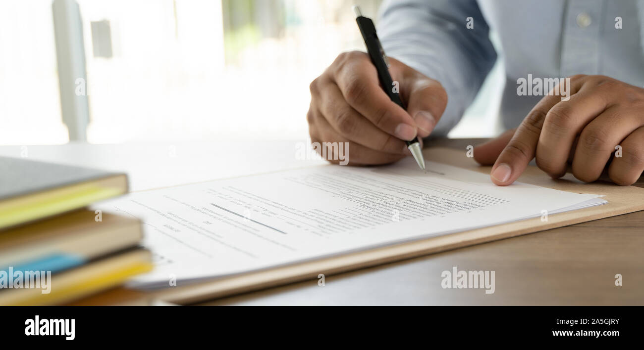 Magazine accounting hi-res stock photography and images - Alamy