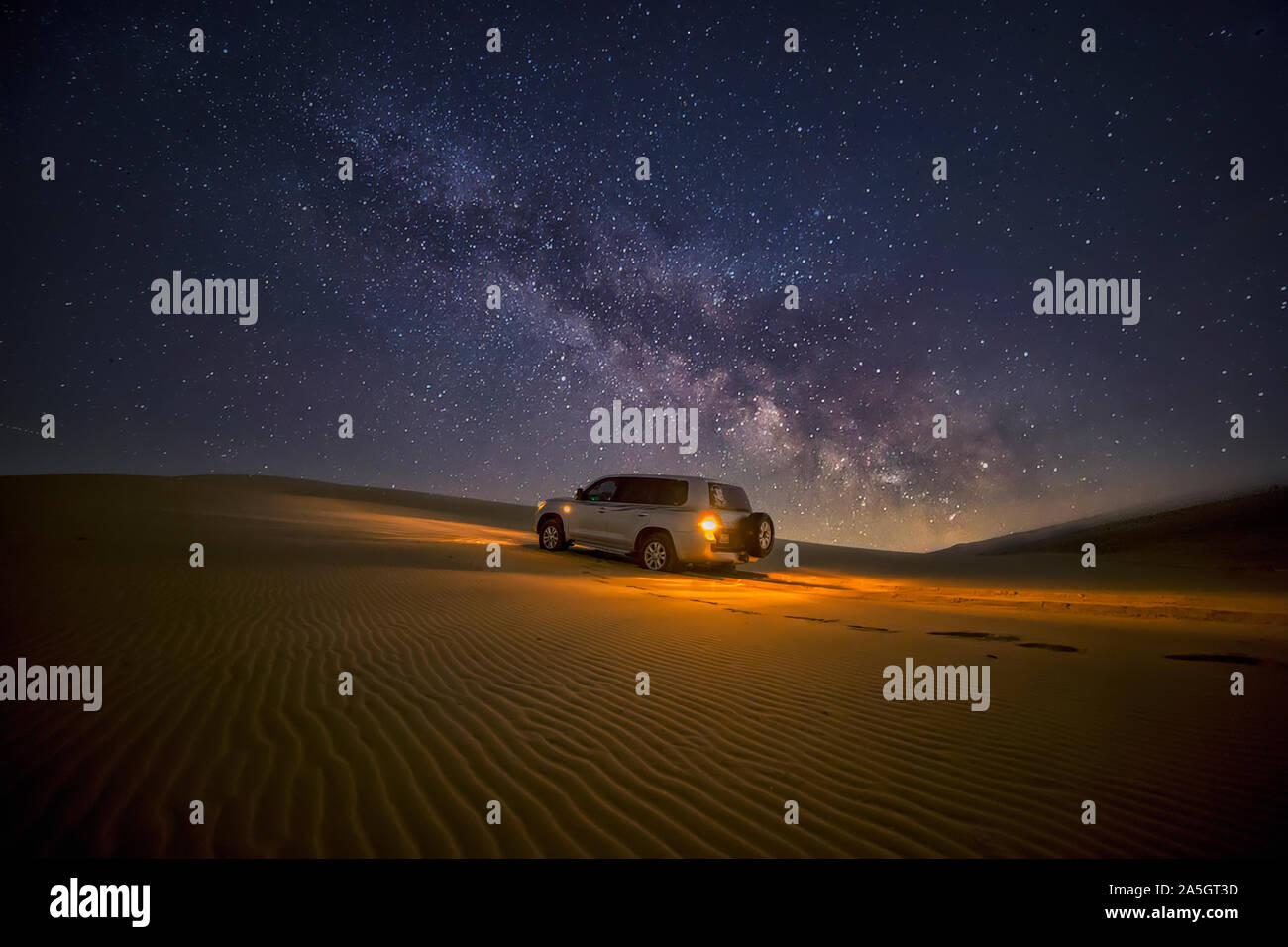 Toyota Land Cruiser Desert High Resolution Stock Photography and Images ...