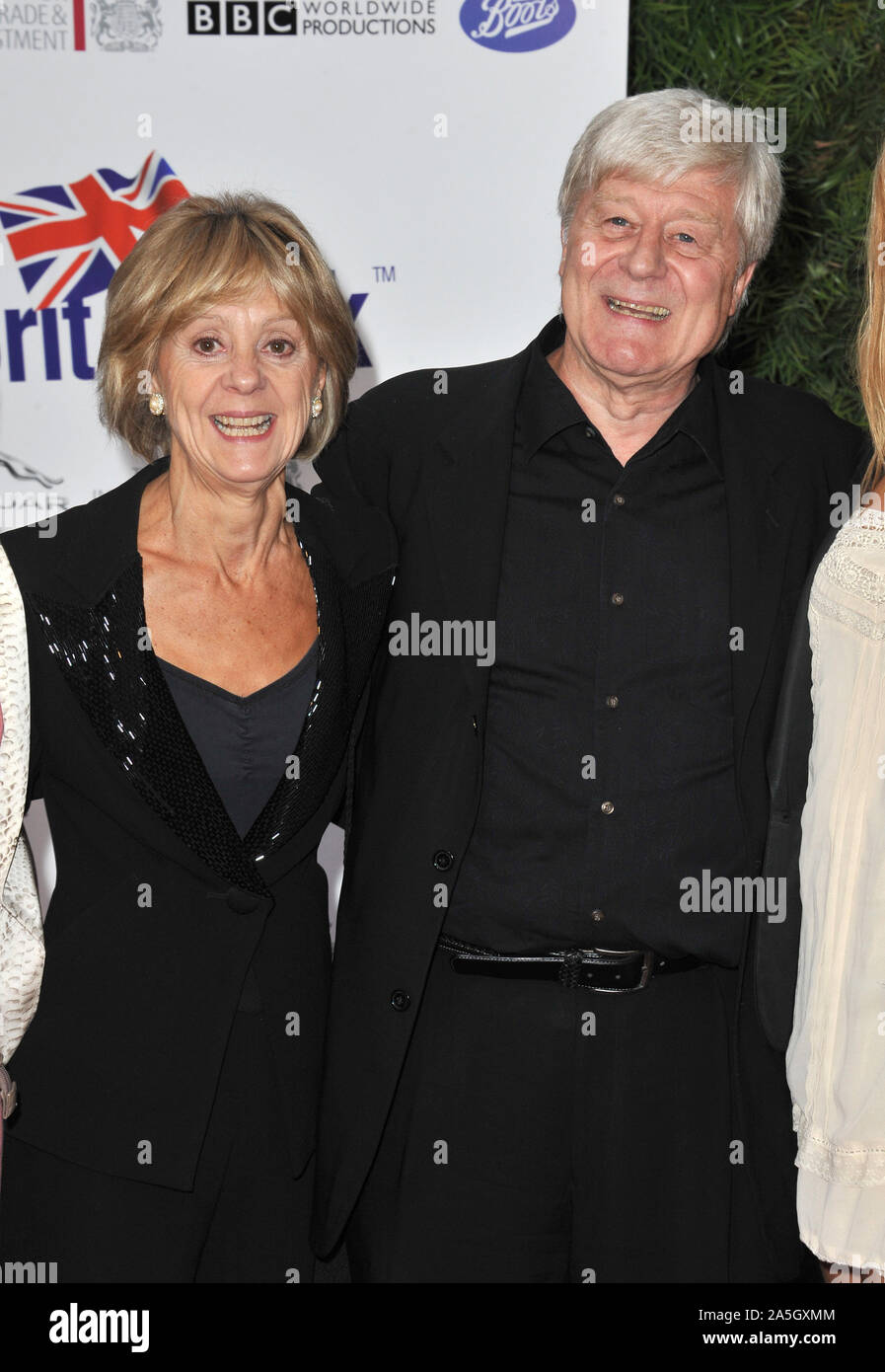 Martin jarvis and rosalind ayres hi-res stock photography and images ...