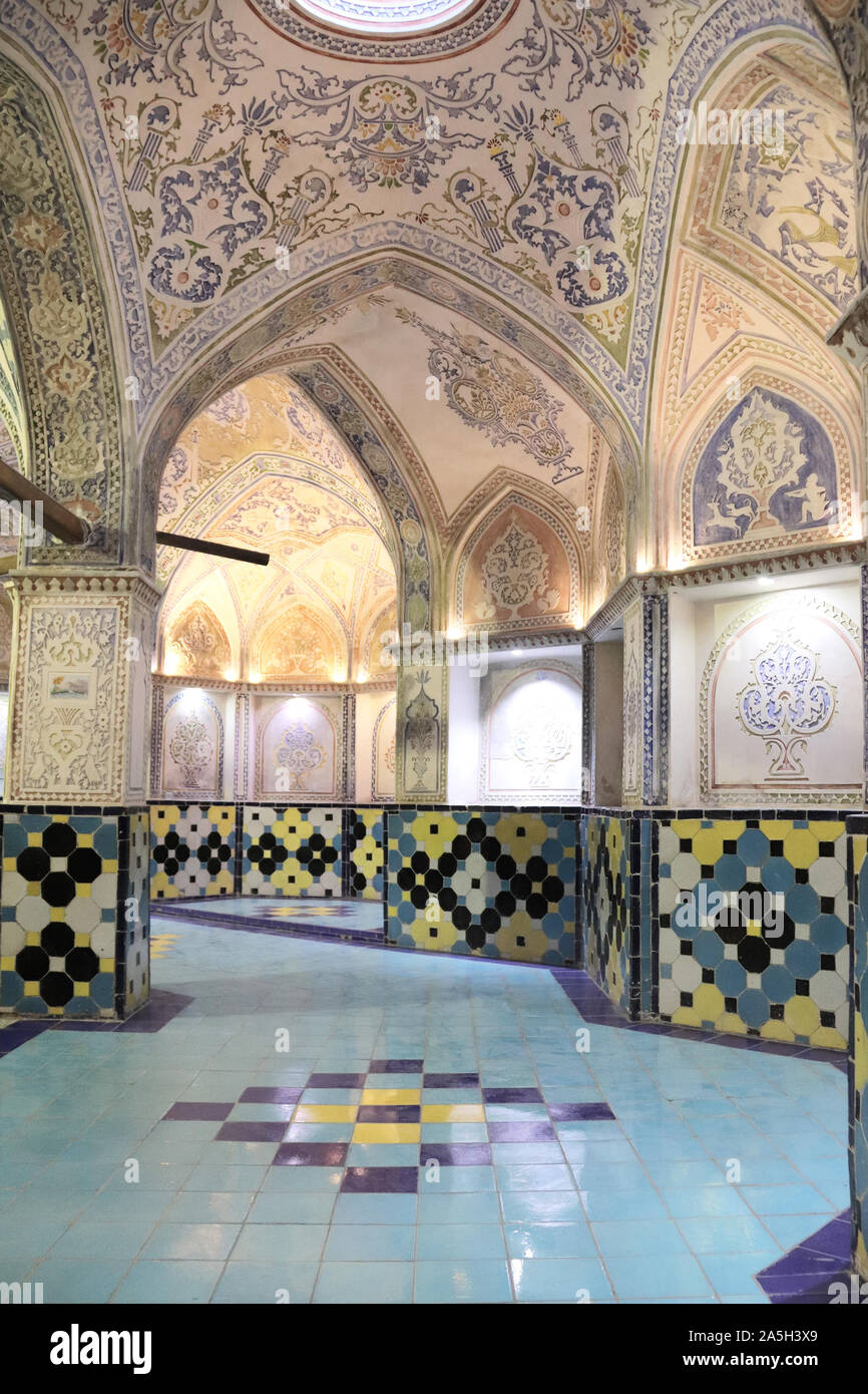 Ancient persian ceramic tiles hi-res stock photography and images - Alamy