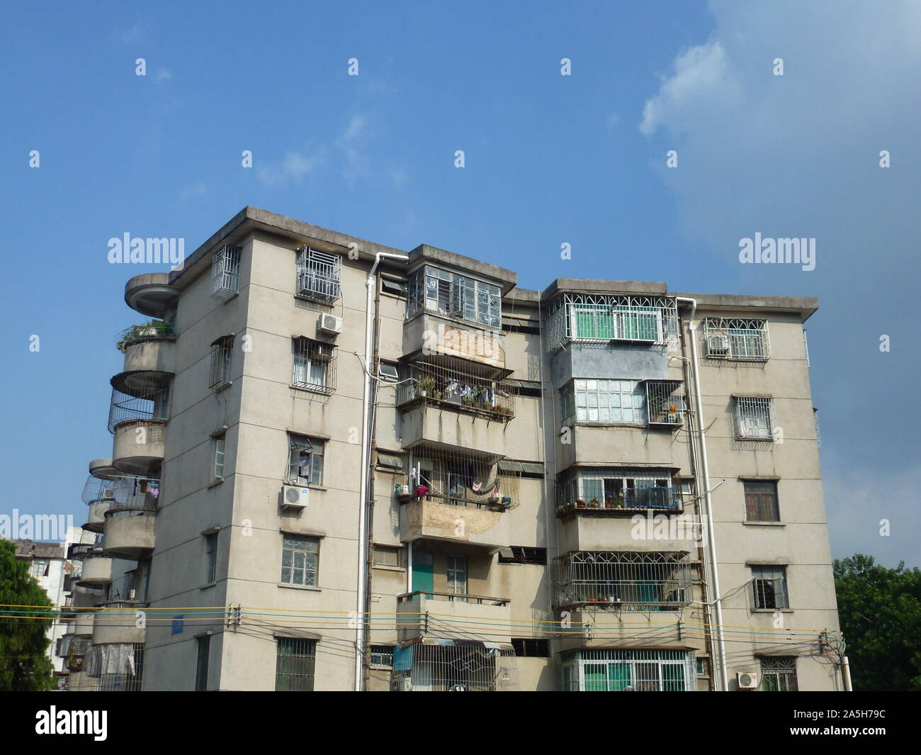Old residential building Stock Photo - Alamy