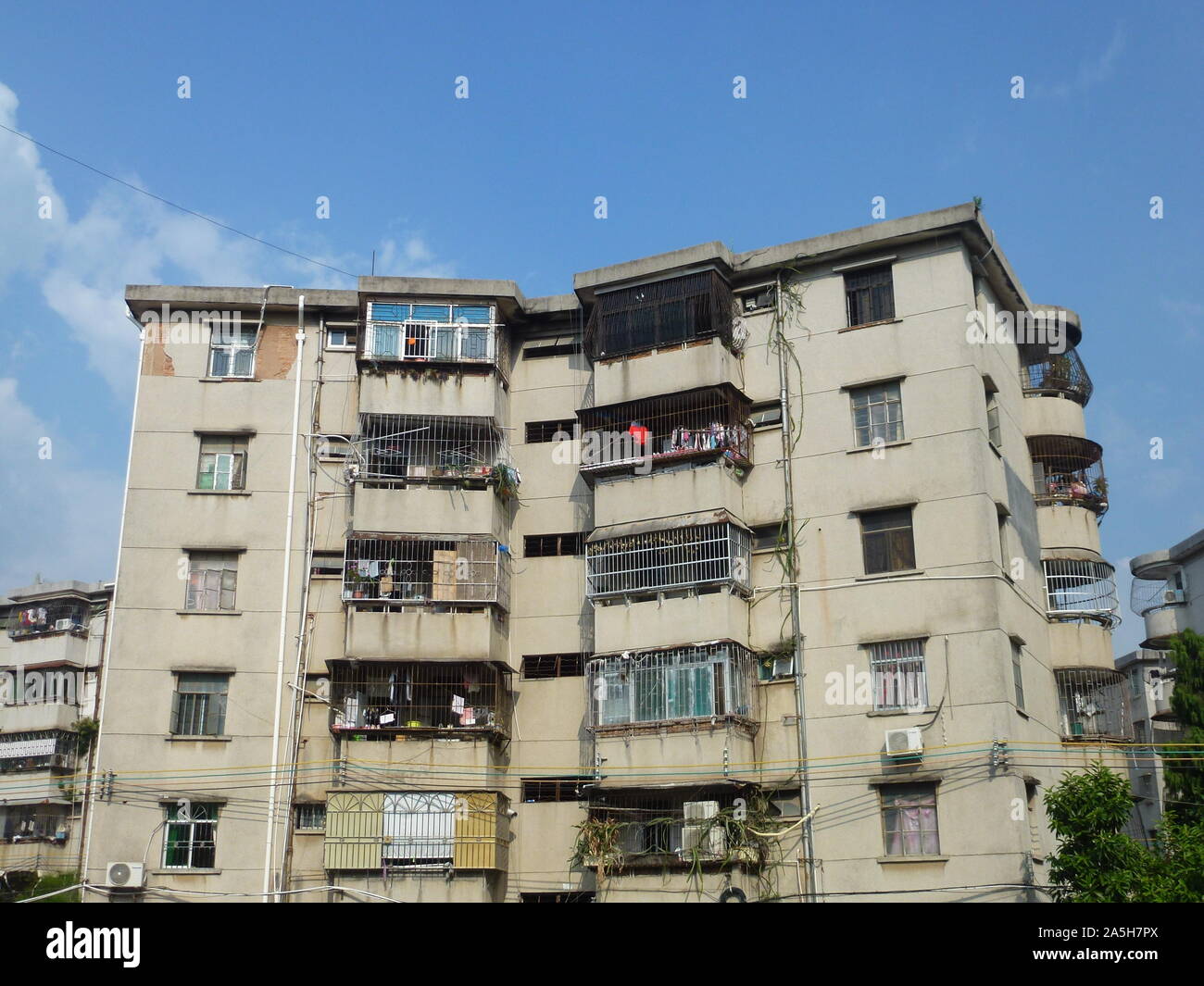 Old residential building Stock Photo - Alamy